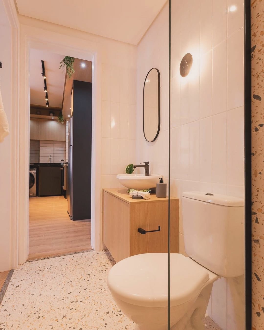 20 Compact Bathroom Ideas For A Stylish Yet Relaxed Feel - Pokewolf