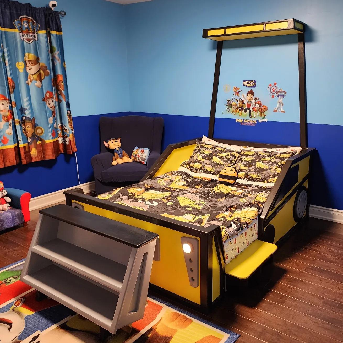 18 Trendy Car-Themed Bedroom Ideas To Make Your Room Feel Like a Fun ...